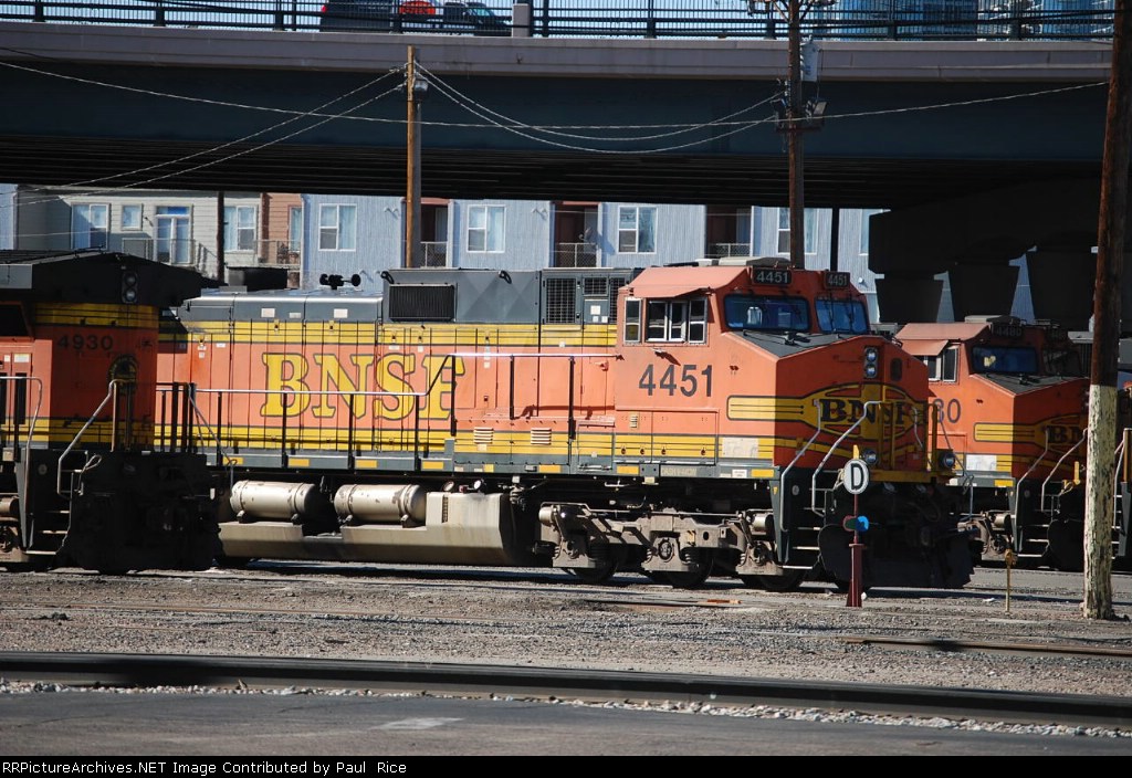 BNSF 4451